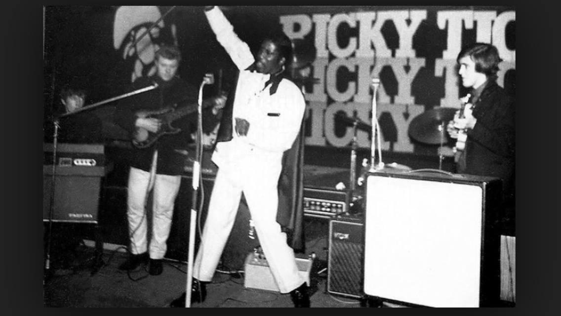 Photos – Ricky Tick